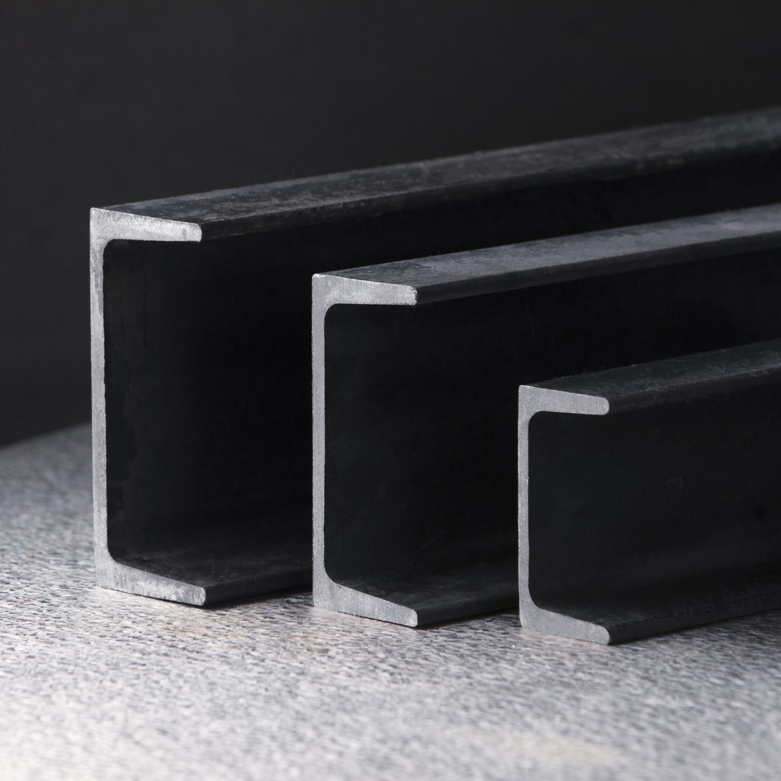 Perfiles y Vigas – HIERROMAT | hierromat.com.uy